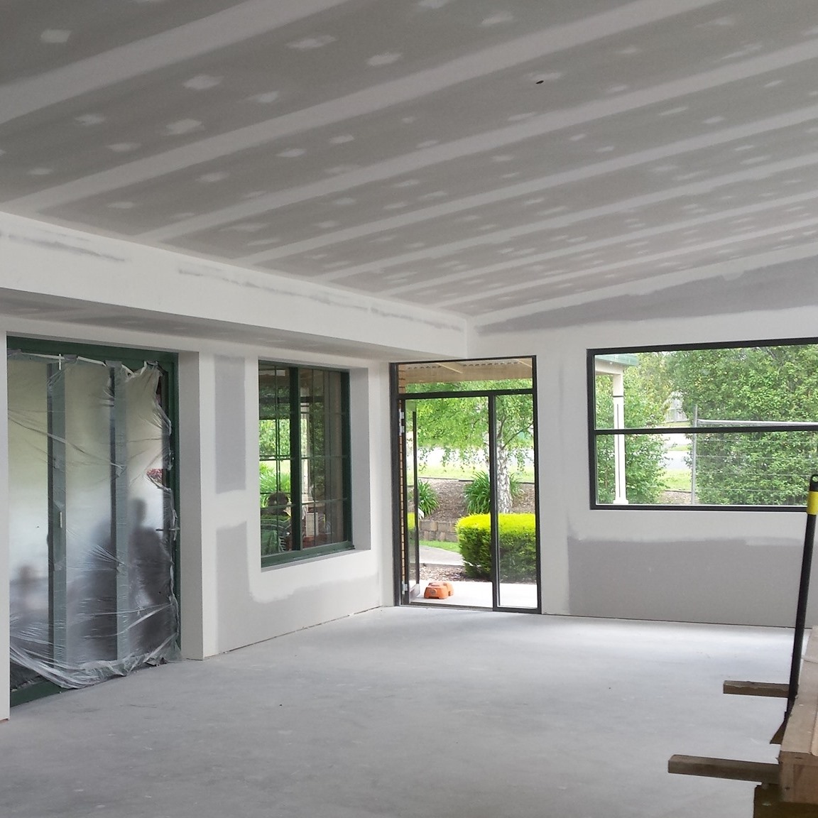 Precision Plastering Tas - Maxkil Global Skills Market